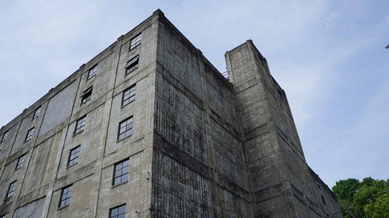 Castle & Key Distillery: A Behind the Scenes Tour of this 129 Year Old ...