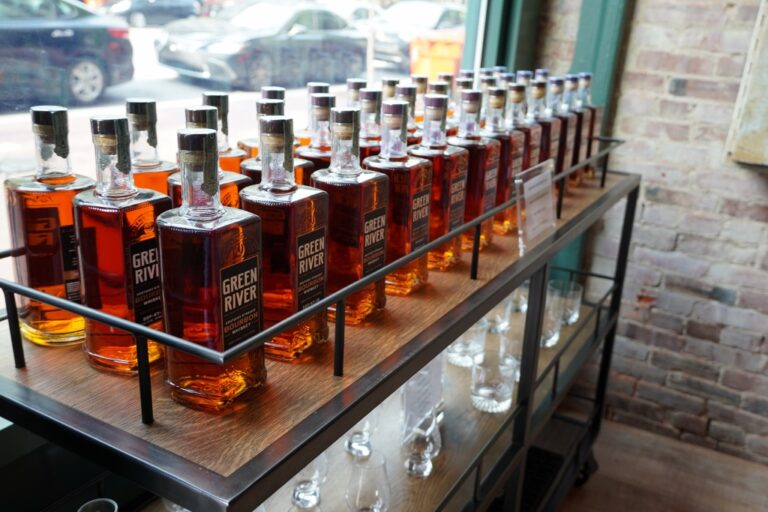 Green River Distilling Opens Visitor Experience on Louisville’s Whiskey ...